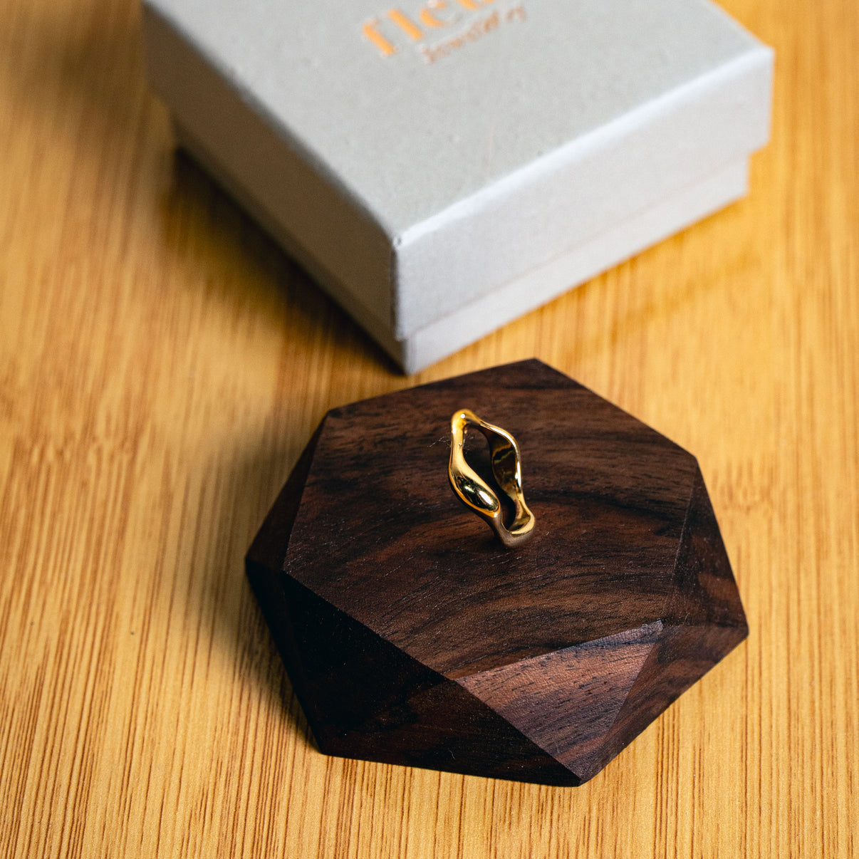 Milky Way Hijab Ring – Fleur Store